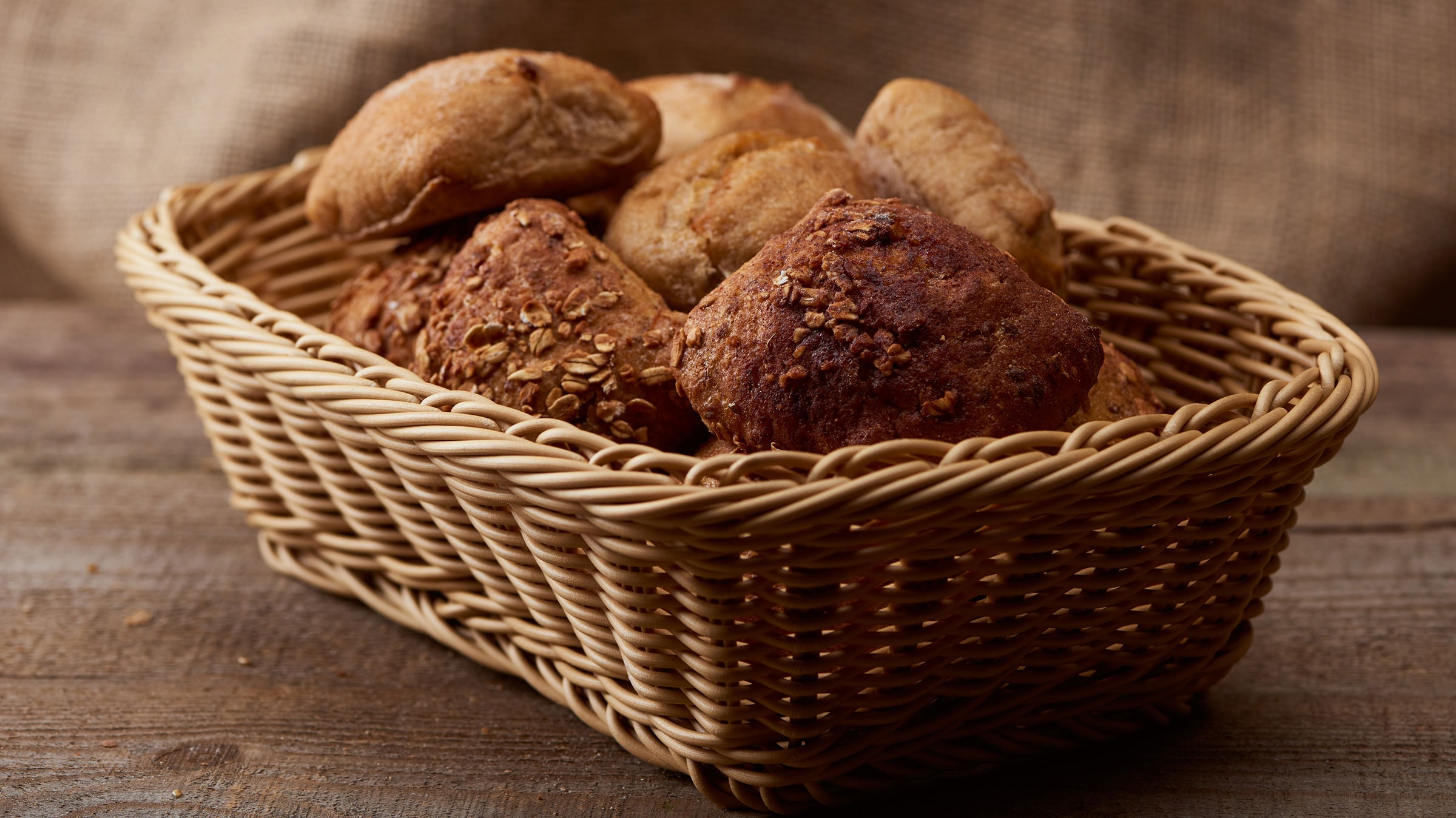 Brötchen & Semmel: Wortherkunft & einfaches Rezept - Alnatura