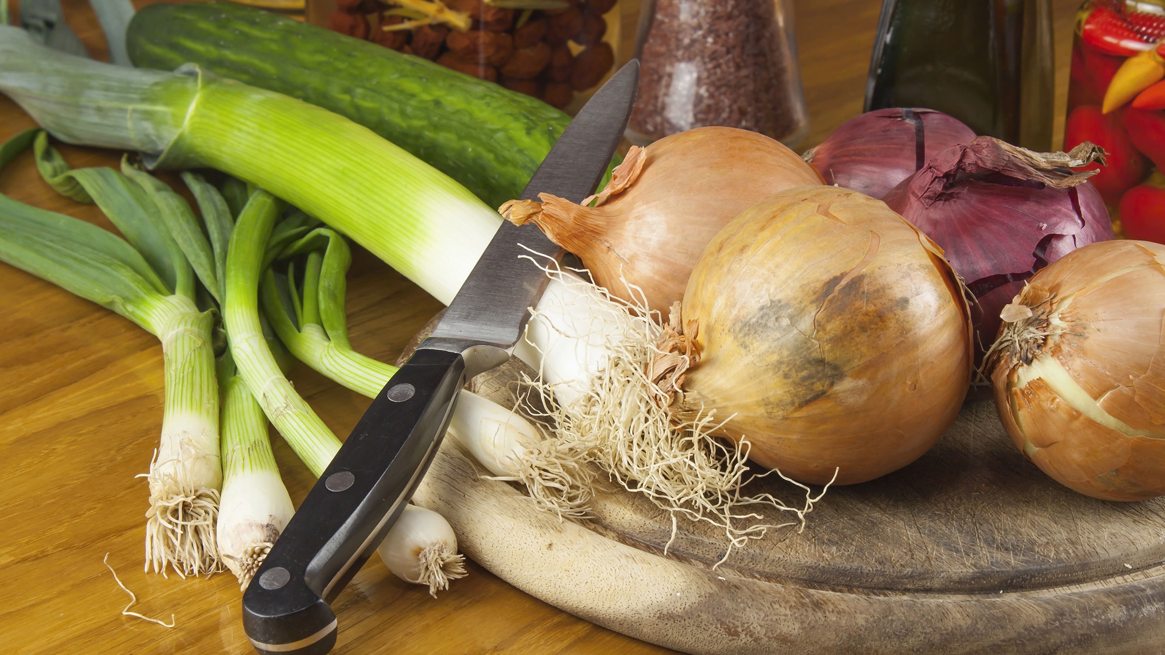 Zwiebelgemüse: Gemüsezwiebel, Lauch, Schalotten & mehr | Alnatura